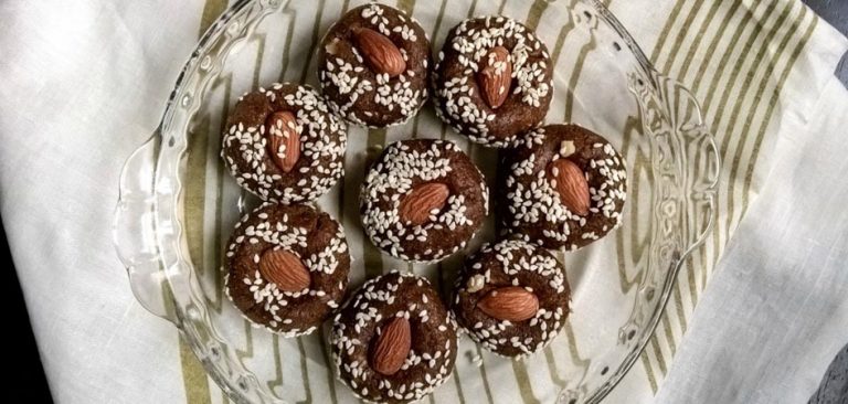 Traditional Food of UAE | Complete Guide To Emirati Cuisine